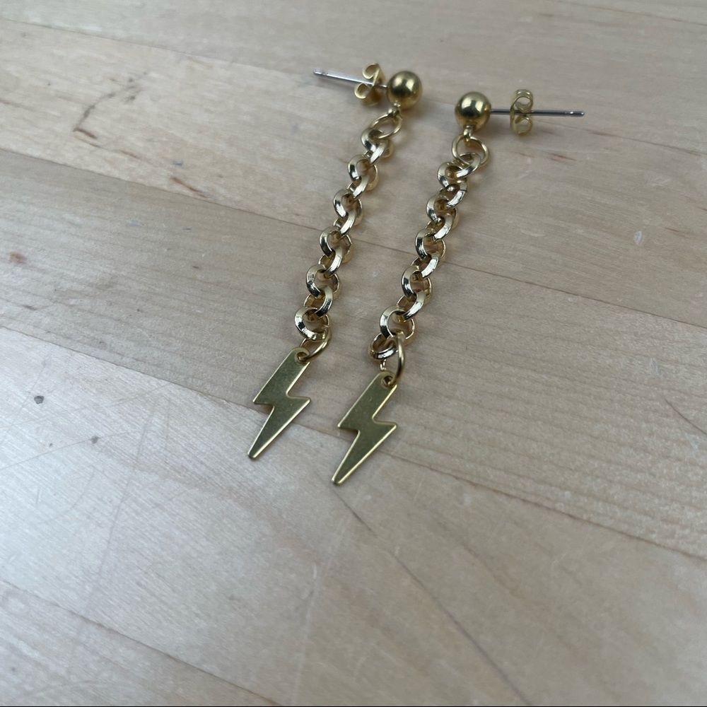 Lightning Bolt Thunderbolt Earrings - Gem